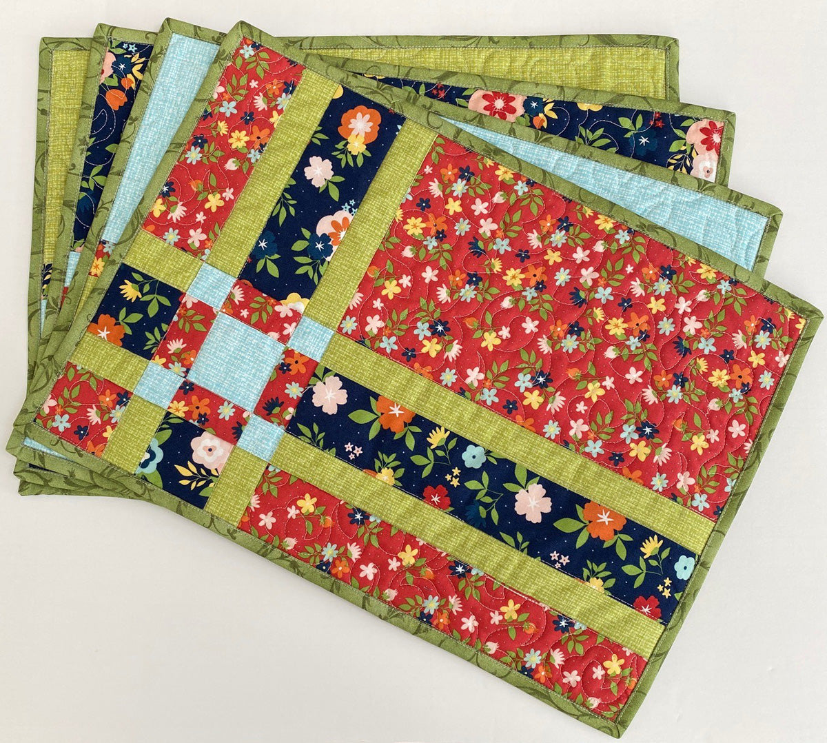 Fat Quarter Shuffle Mats – Poorhouse Quilt Designs